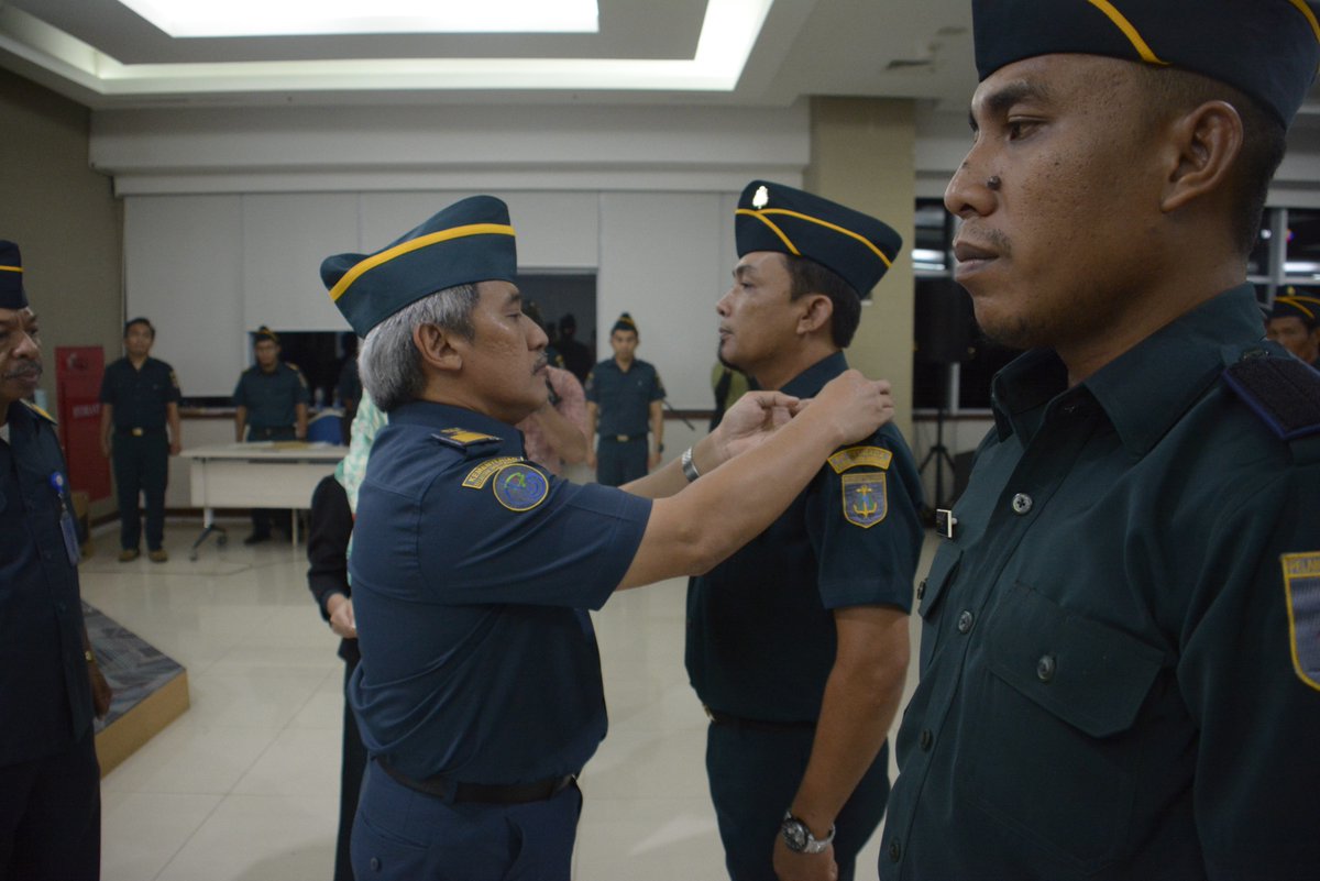 Pengukuhan Petugas Syahbandar di Pelabuhan Perikanan