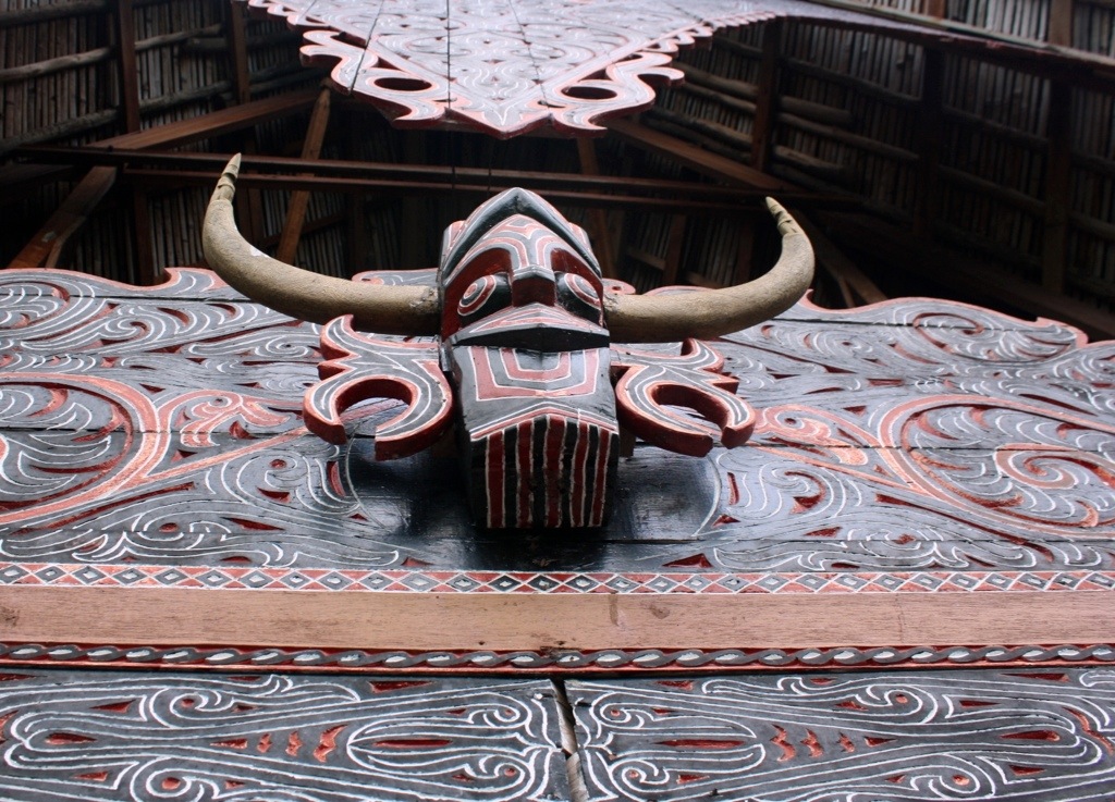 A piece of Batak Culture on Lake Toba - Manurung