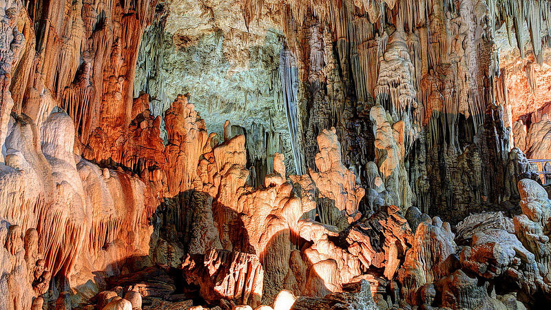 Wisata Nusantara - Goa Gong dan Pantai Klayar, Pacitan (The Beuty of ...