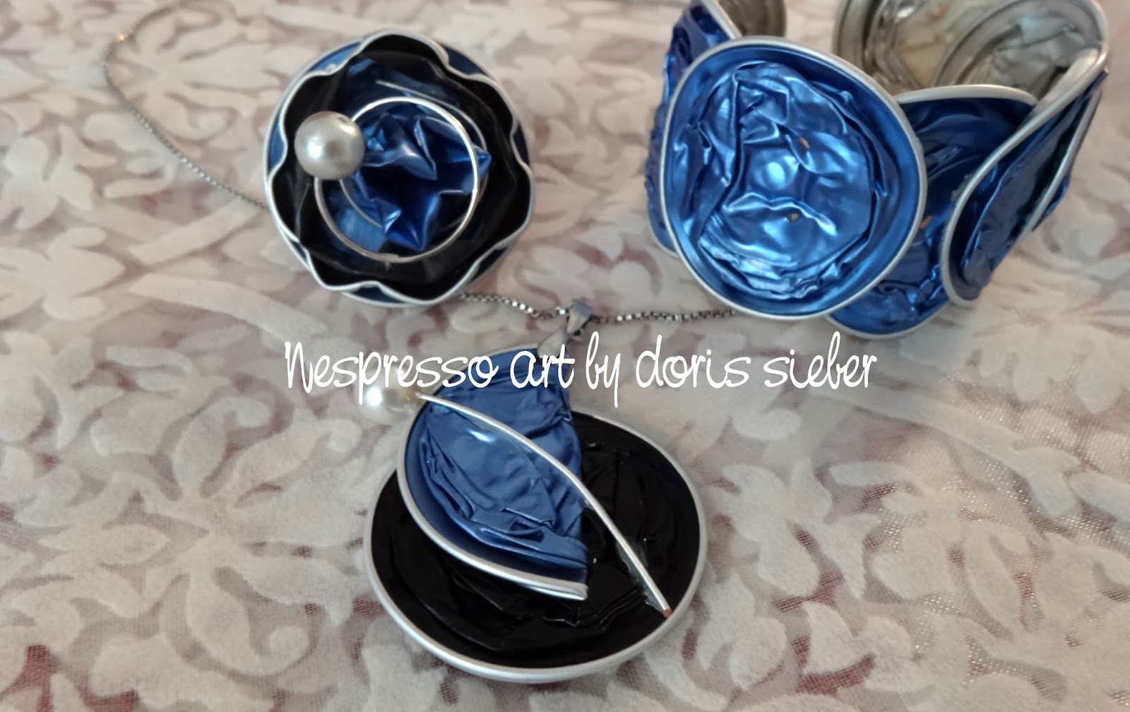 creative swiss world: Nespresso capsules art