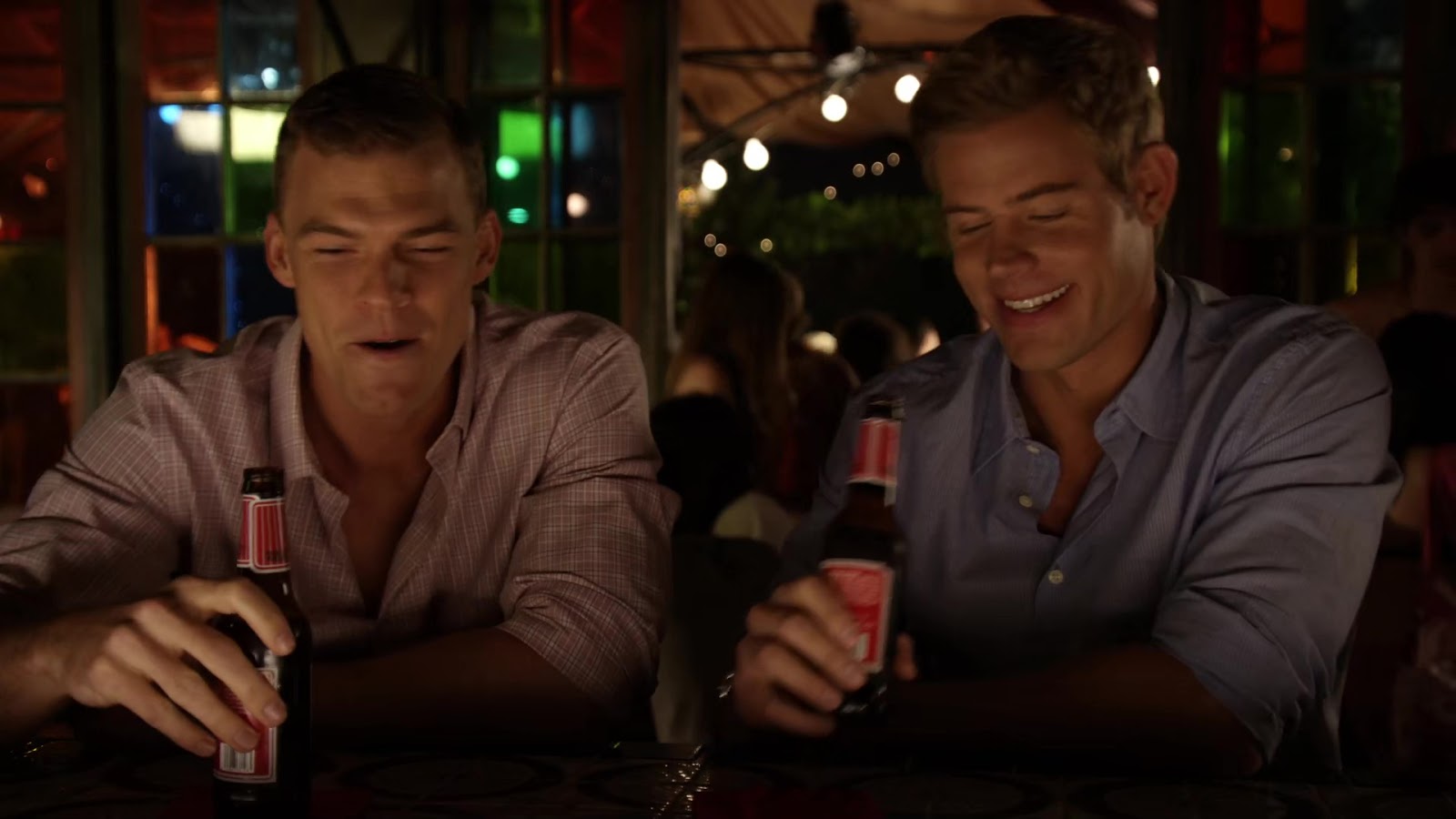 ausCAPS: Trevor Donovan and Alan Ritchson shirtless and kiss in 90210 3 ...