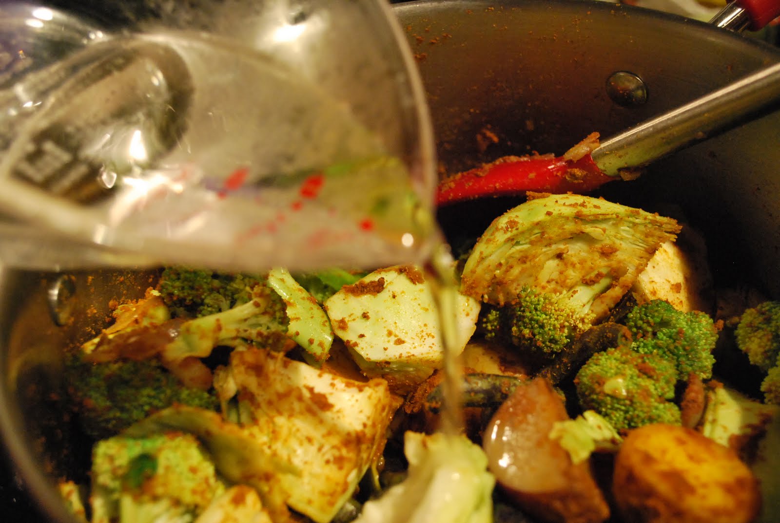 Kūlia cooks!: Too much vegetable in "inventory"? Let's curry!