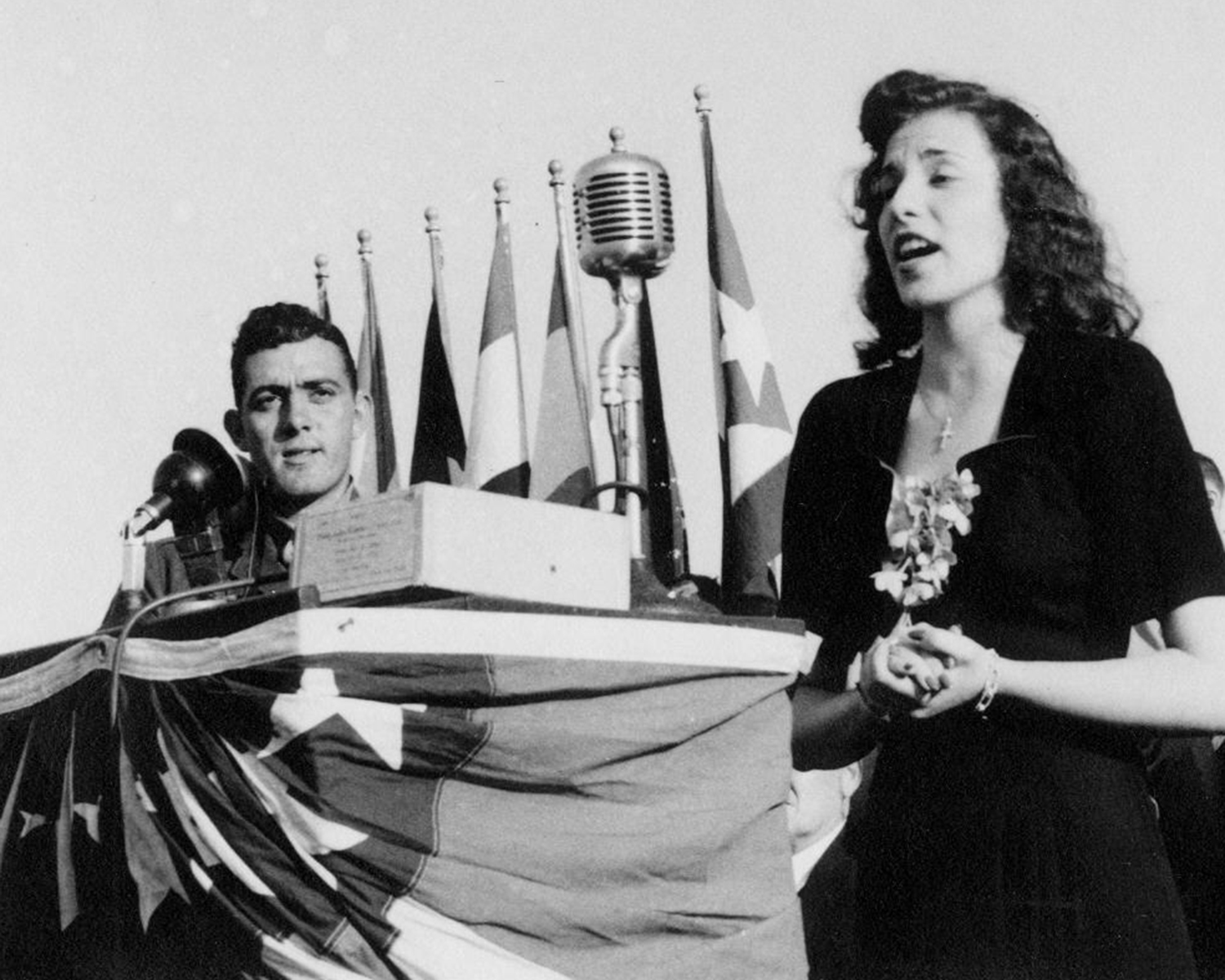 Gillette On Hillsborough: Catherine Mastice, "Raritan Songbird"