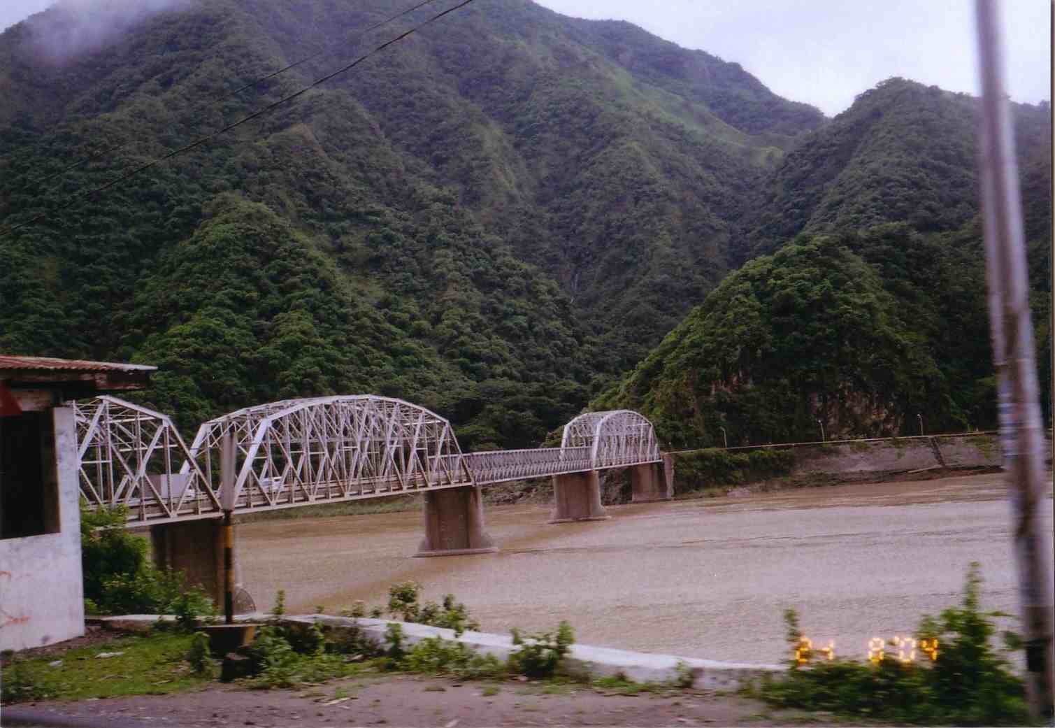 Regin's Realm: Flashback: Ilocos Sur - Quirino Bridge