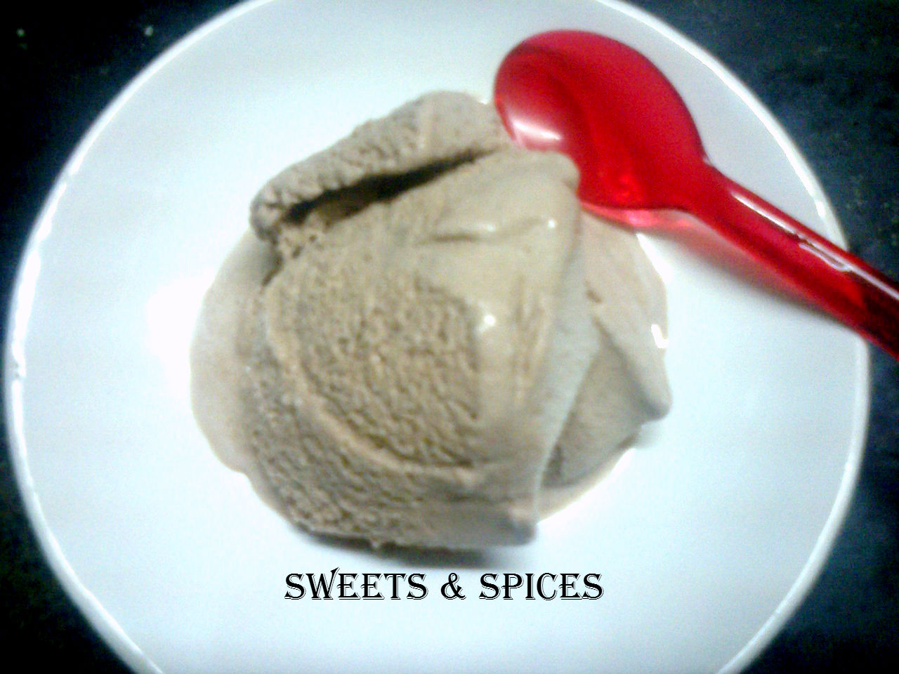2 Steps Choco Vanilla Ice Cream | Sweets & Spices