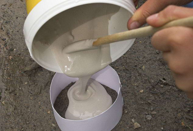 Doctor cement injection - Pix n Pix