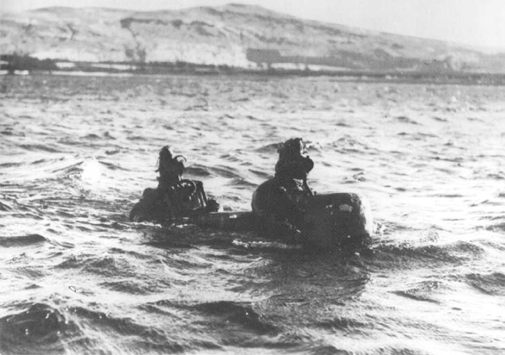 Diario de guerra: Torpedos tripulados italianos atacan con éxito ...