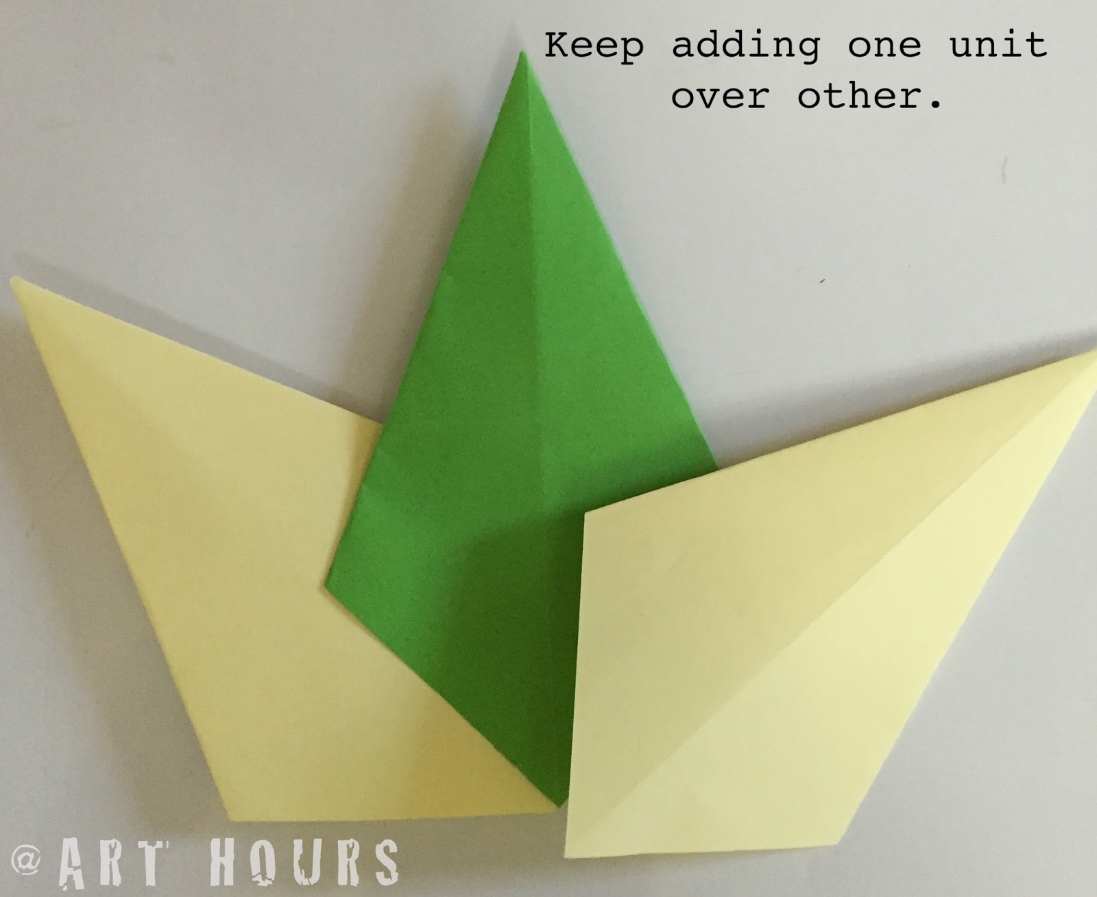 ArchGuide: Modular Origami using Kite Base