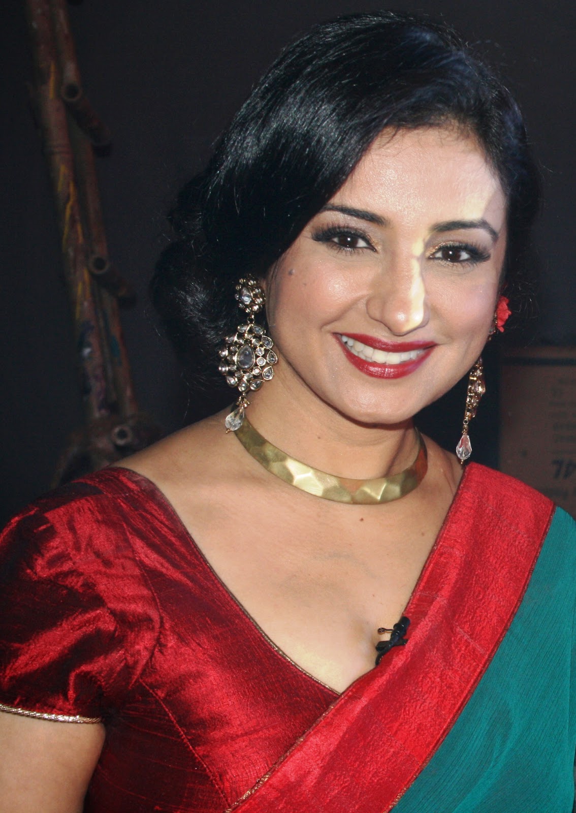 Divya Dutta Biography, Wiki, Dob, Height, Weight, Filmography, Affairs ...