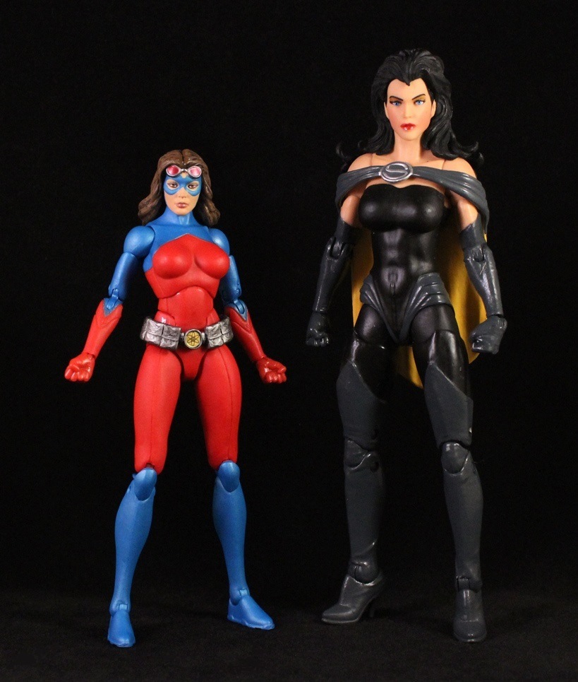 She's Fantastic: DC Collectibles Icons - ATOMICA!