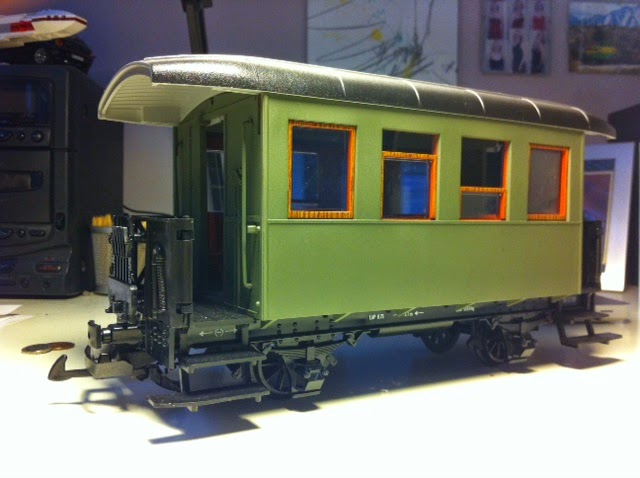 The Elly James & Keith Light Railway: 2-axle coach repaints...