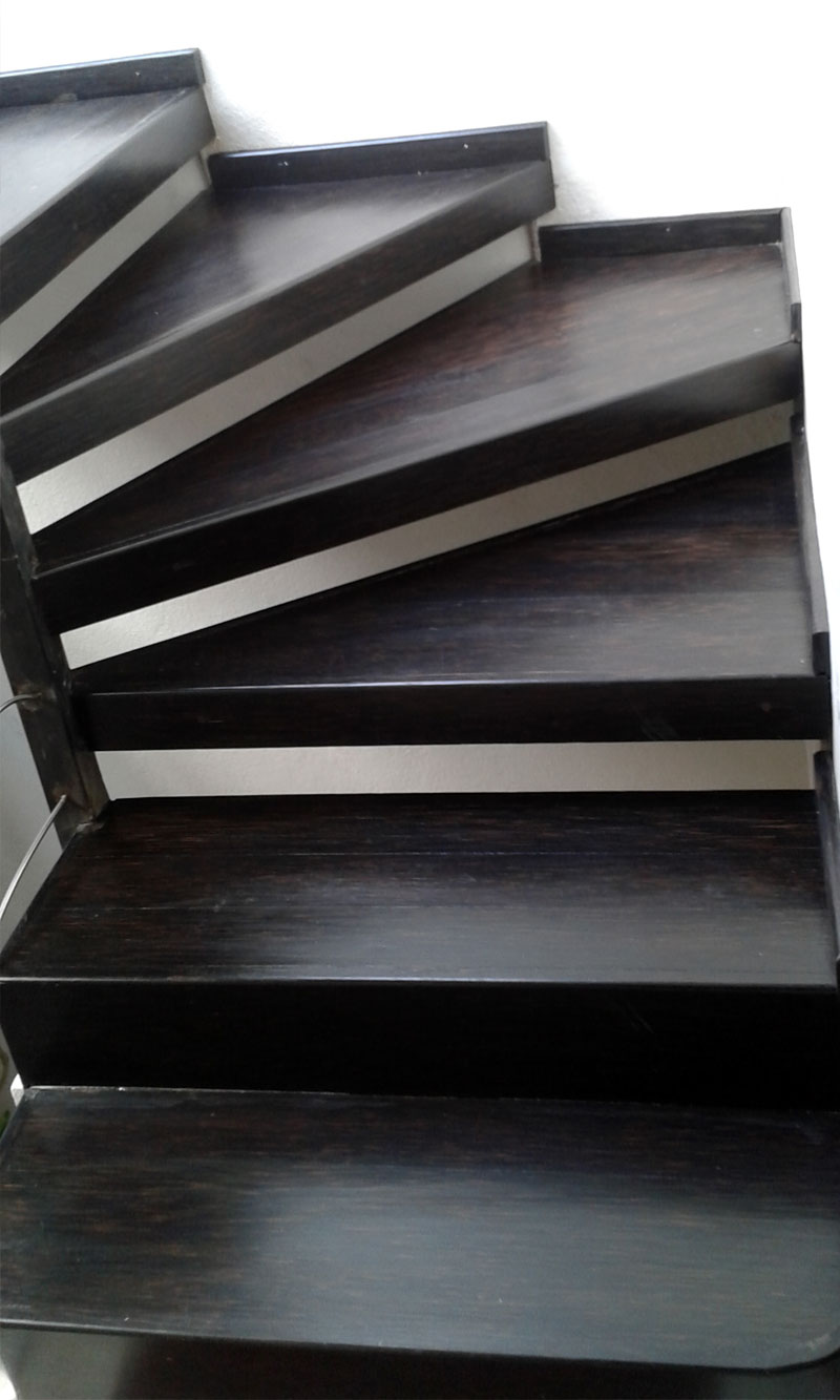 Grada en madera de chonta ~ EL MODELO