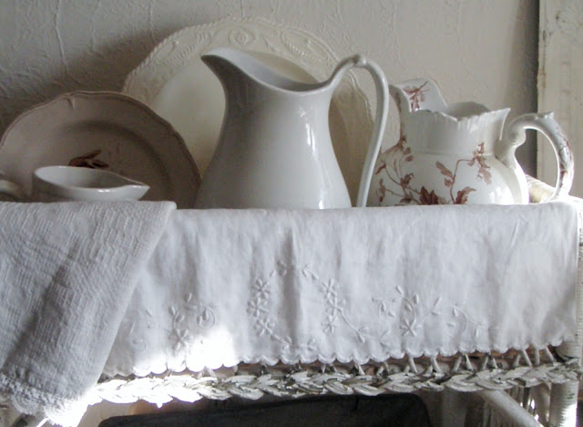 Cabin & Cottage : January Country