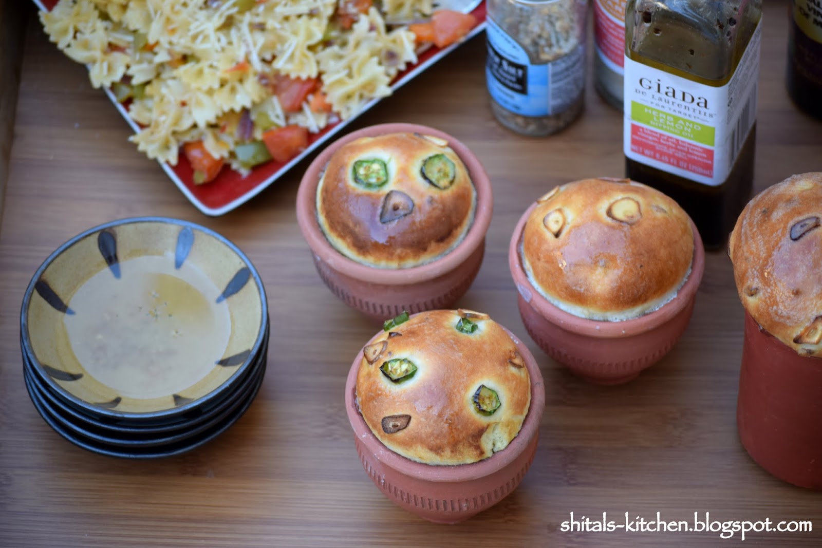 Shital's-Kitchen: Claypot Bread