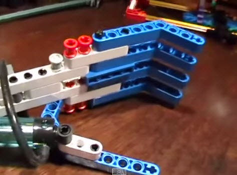 รีวิว อุปกรณ์ผลิตแรงดันลม Lego Air Compressor ขนาดจิ๋ว ให้ระบบอุปกรณ์ ...