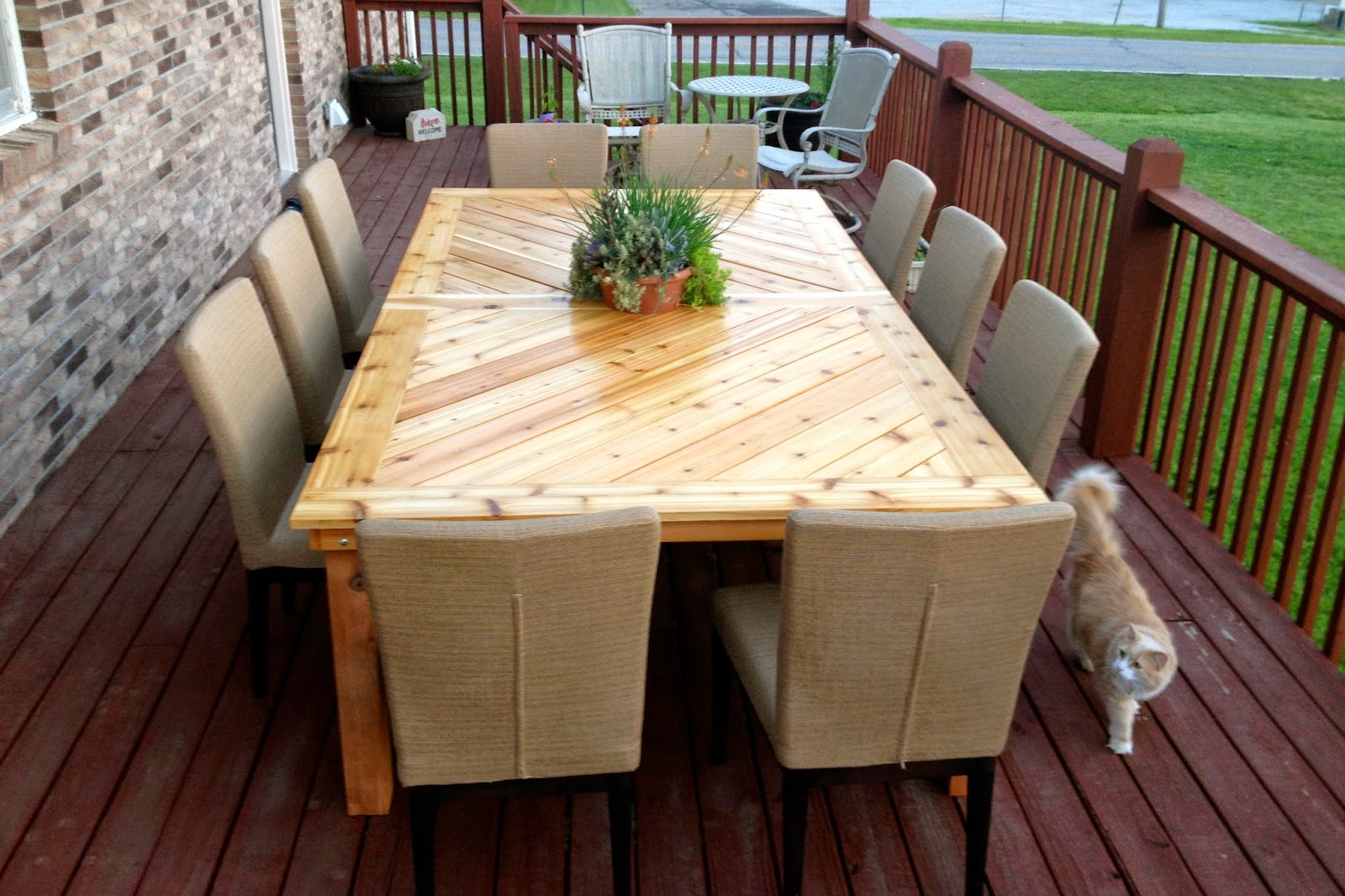 DIY Why Spend More: Build your own outdoor table