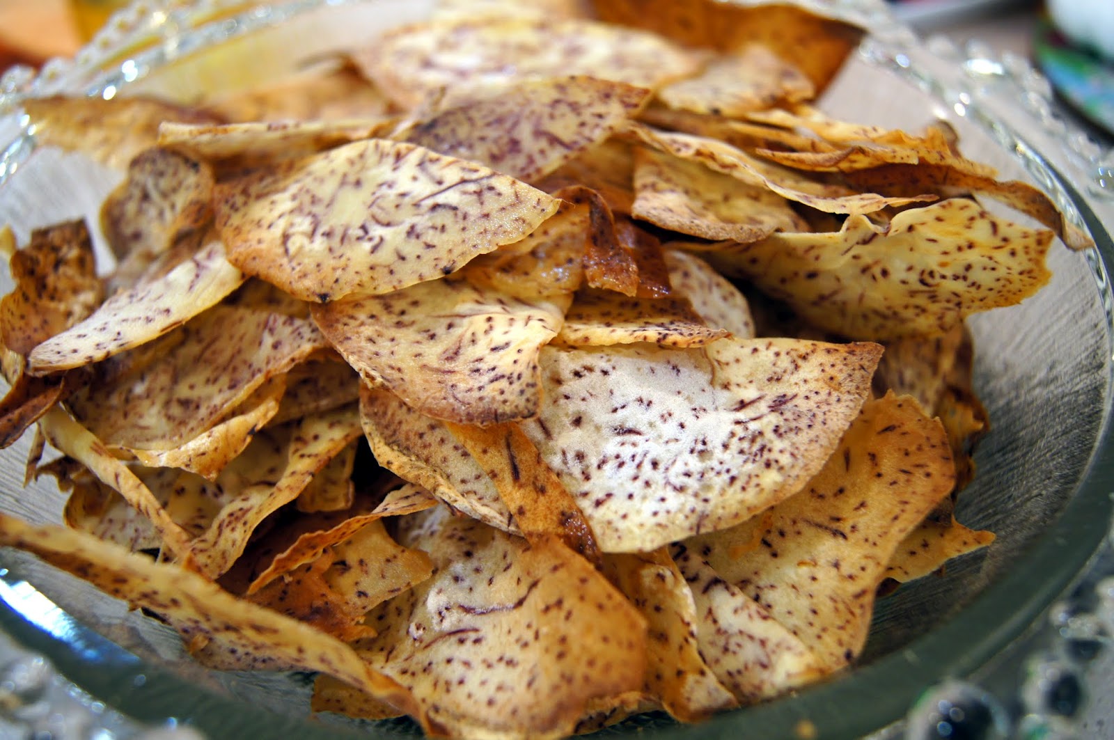 Mashed Thoughts: Make Your Own Taro Chips