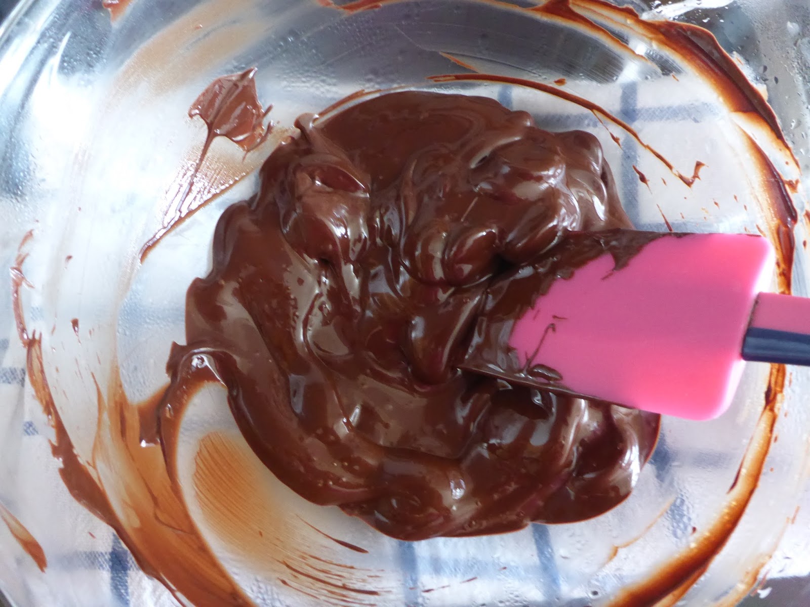 Chocolate tube dessert