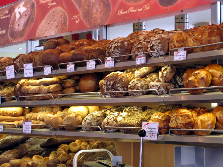 Wanderer's Pen: So Your Character is From Germany ... Featuring Fraise ...