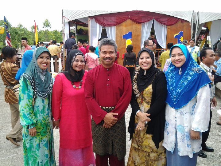 Teringat-ingat oleh Mckelate: Merdeka Raya UNIMAS 2011: Gerai HEPA No 1