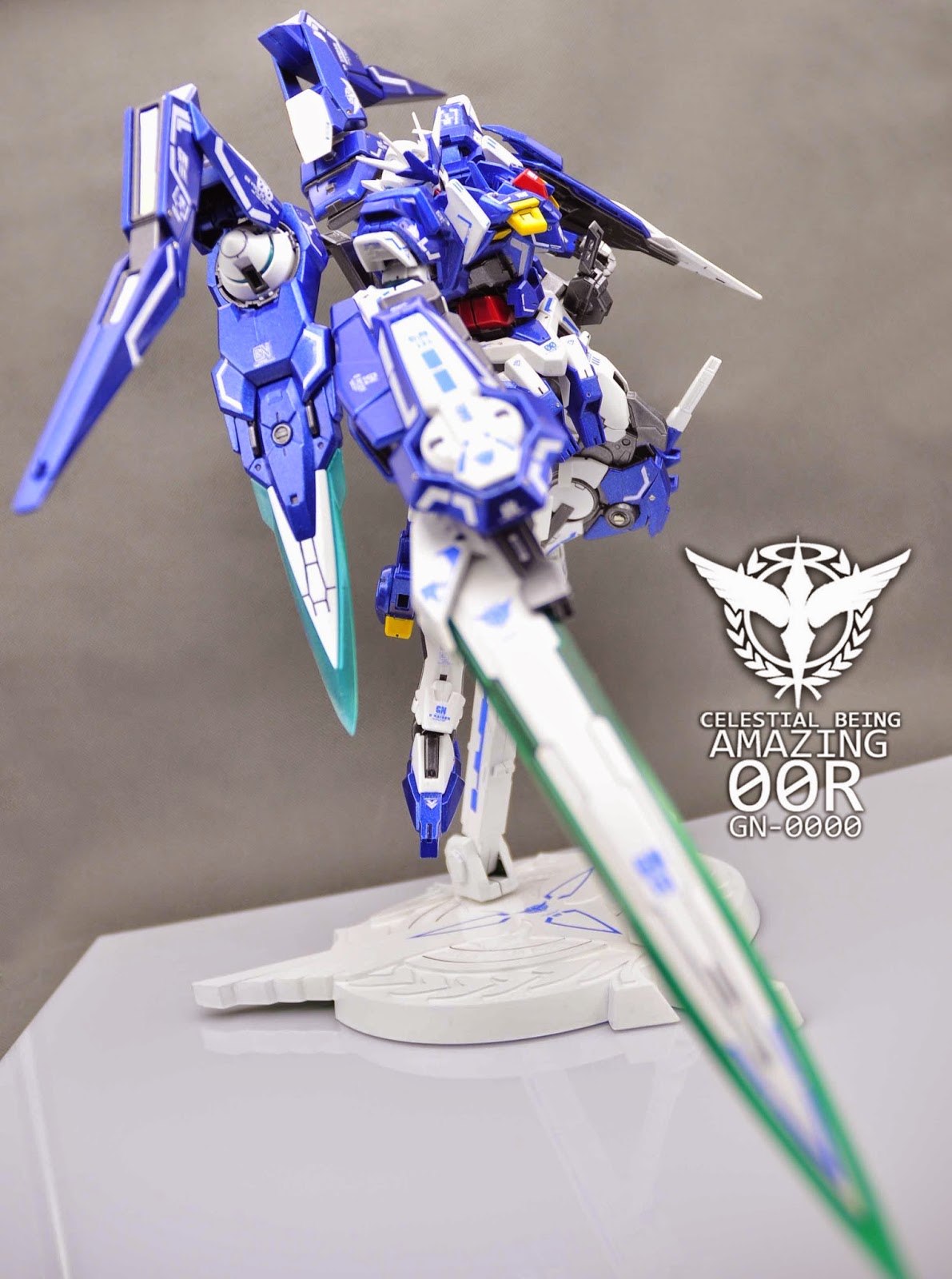 GUNDAM GUY: 1/100 Amazing 00 Raiser - Custom Build