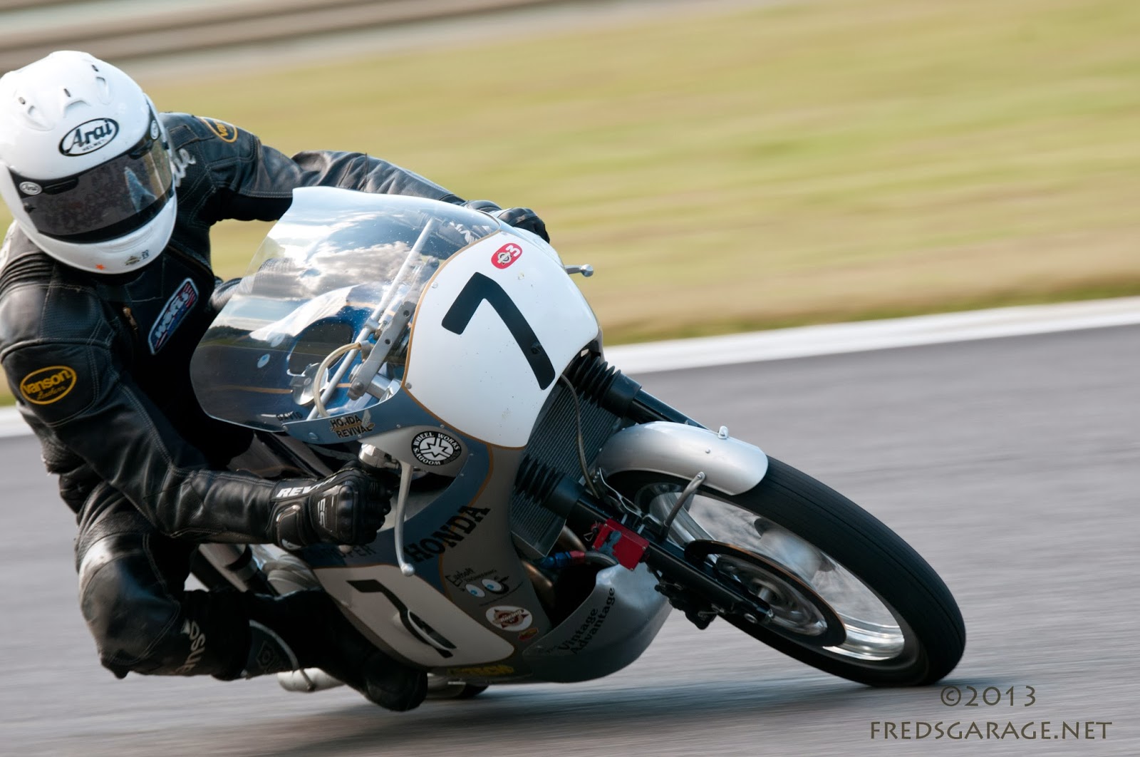 Dave Roper Racing: November 2013