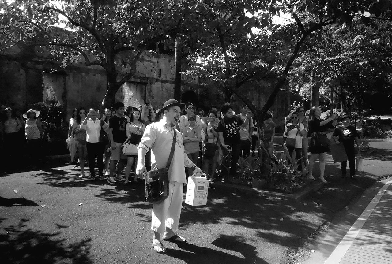 Walk This Way Tour by Carlos Celdran | Hello, Beautiful World