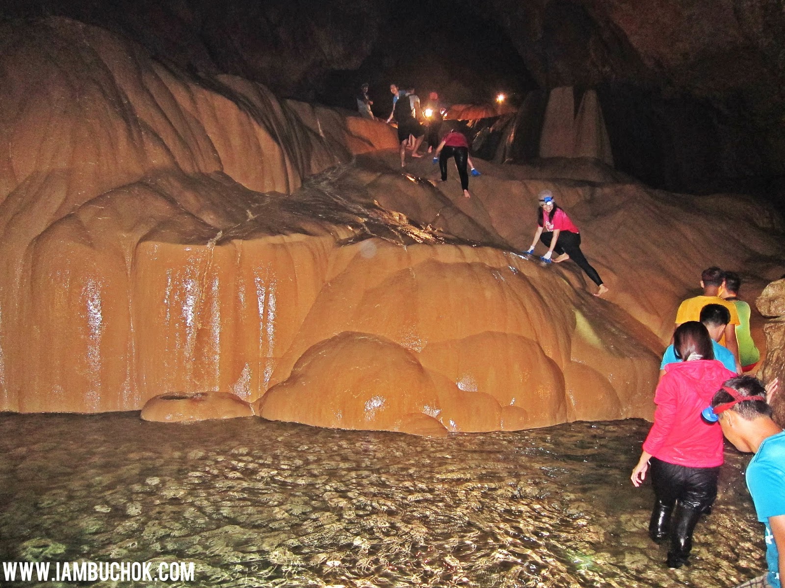 SAGADA: SPELUNKING AT SUMAGING CAVE. ONE OF THE BEST! | THEKIDWANDERER