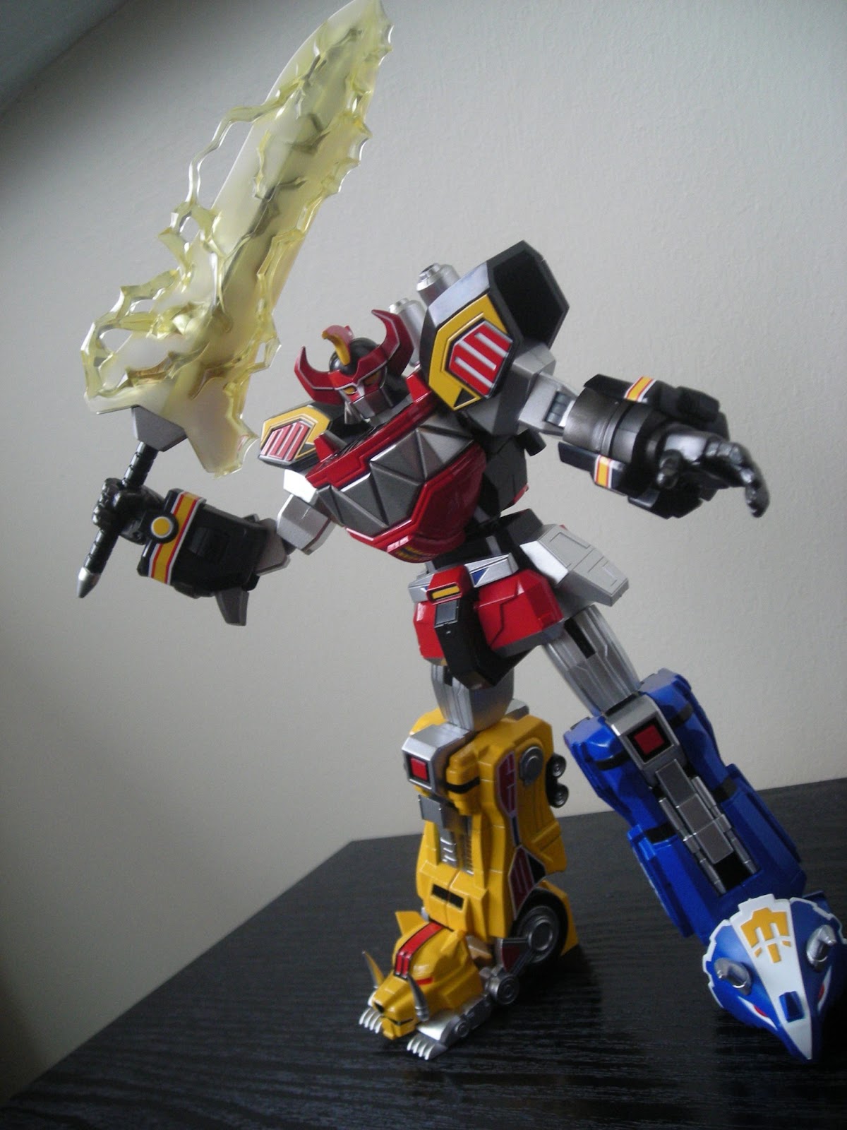 My Shiny Toy Robots: Toybox REVIEW: Super Robot Chogokin Daizyujin