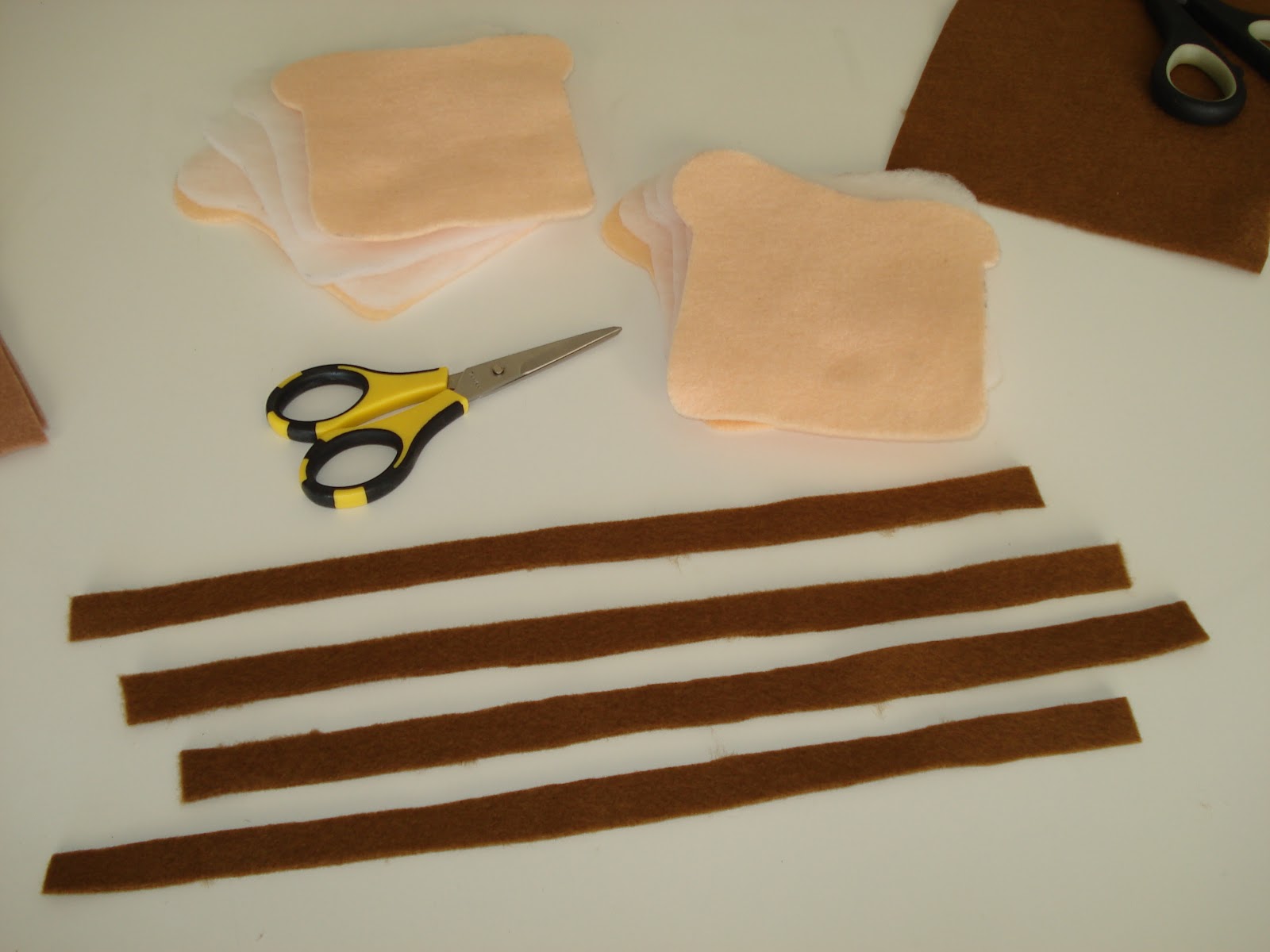 cupcake cutie: FELT FOOD TUTORIAL: SANDWICH