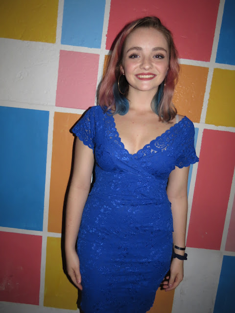 somos el espectador: DARIANA ROMO ENCANTADA POR TEATRO EN CORTO