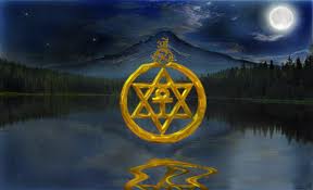 ESPÍRITU Y HUMANIDAD: TEOSOFÍA