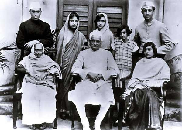 A Truth about gandhi family..: Gandhi Family Tree...an interesting ...