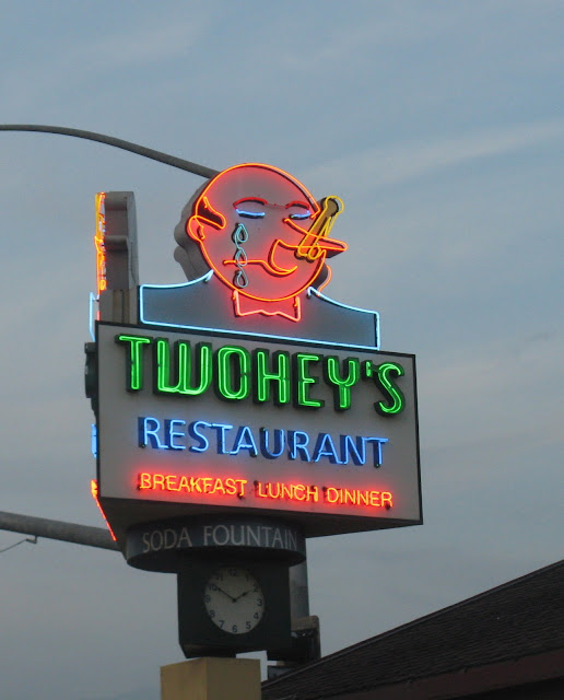 the sky is big in pasadena: twohey's neon sign