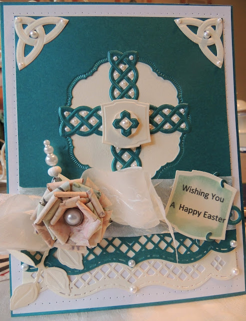 The Crafty Mevlana: Celtic Easter Card