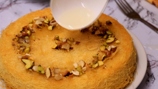 Kunafa recipe | Creamy cheesy kunafa
