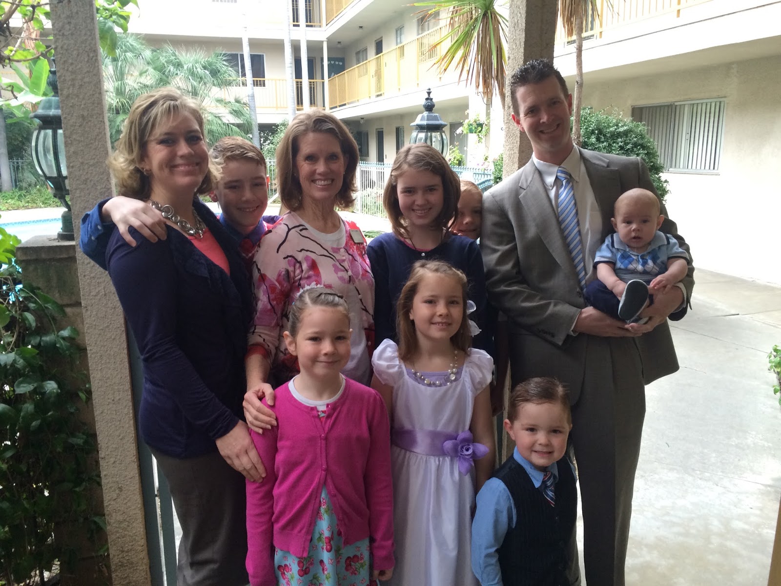 Sister Rounds Serves!