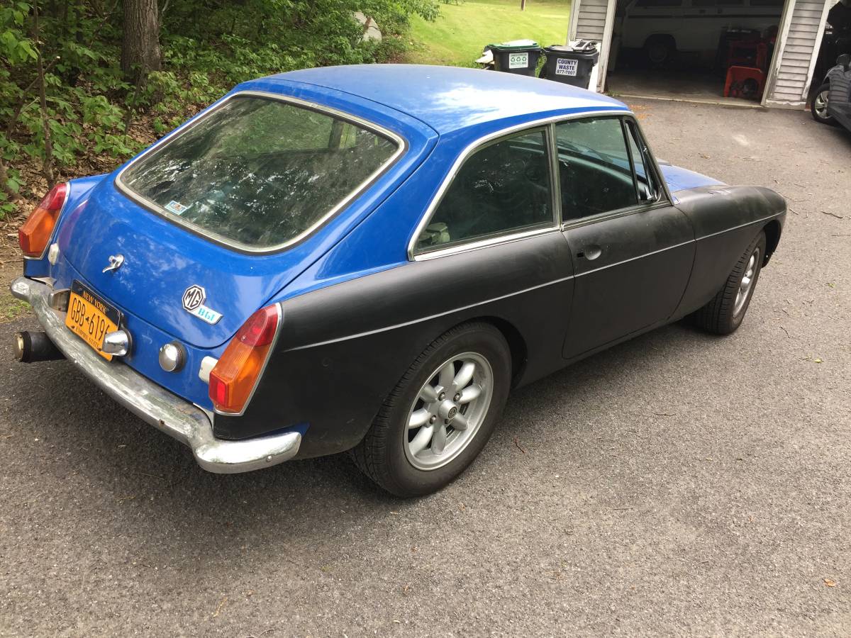 Chevy V6 HotRod: 1974 MGB GT - DailyTurismo