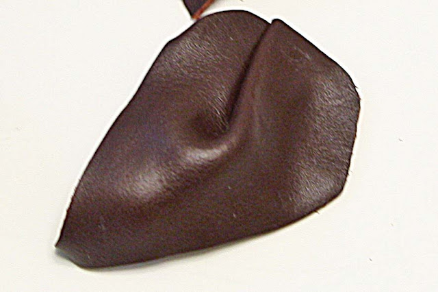 Leather flowers tutorial - make leather flowers for a belt