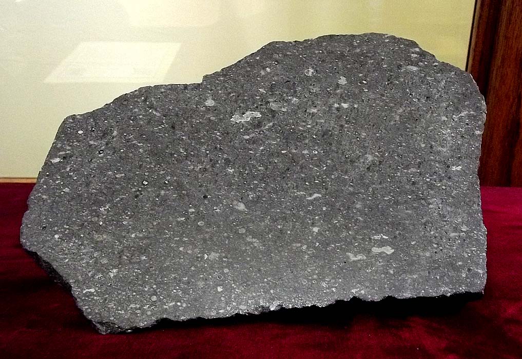 INVESTIGACIONES ESPECIALES: EL INCREÍBLE METEORITO DE ALLENDE