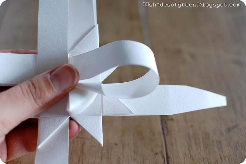 33 Shades of Green: Handmade Holidays: Moravian Star Tutorial