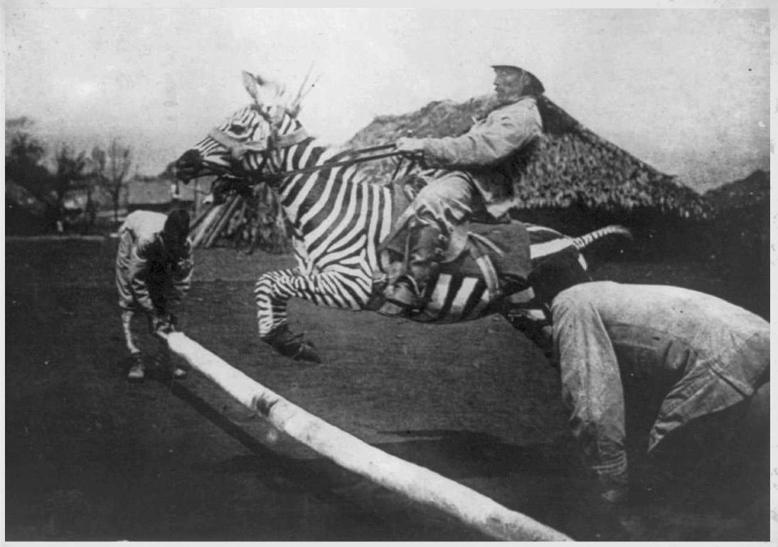 Strange Photos From The Past – 20 Unusual Old-Timey Images That Are ...