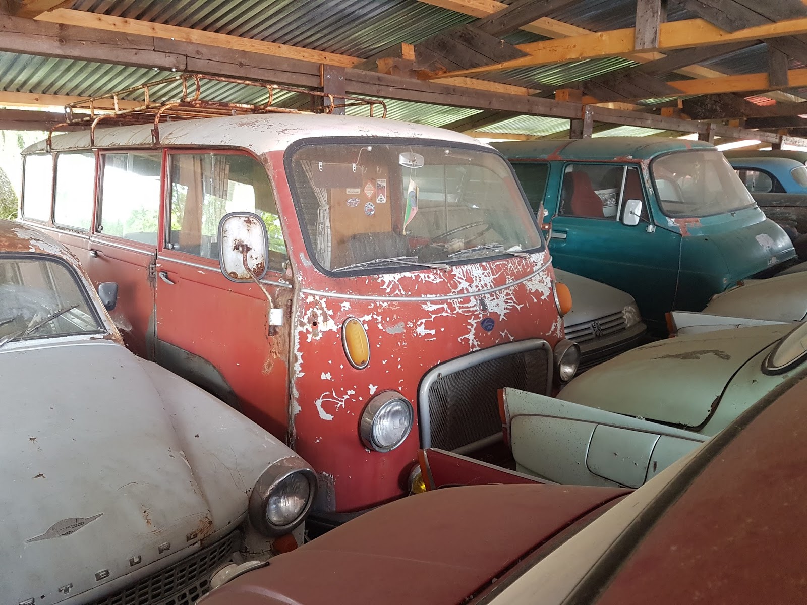 RadiatorEmblems: IMV / Yugoslavia