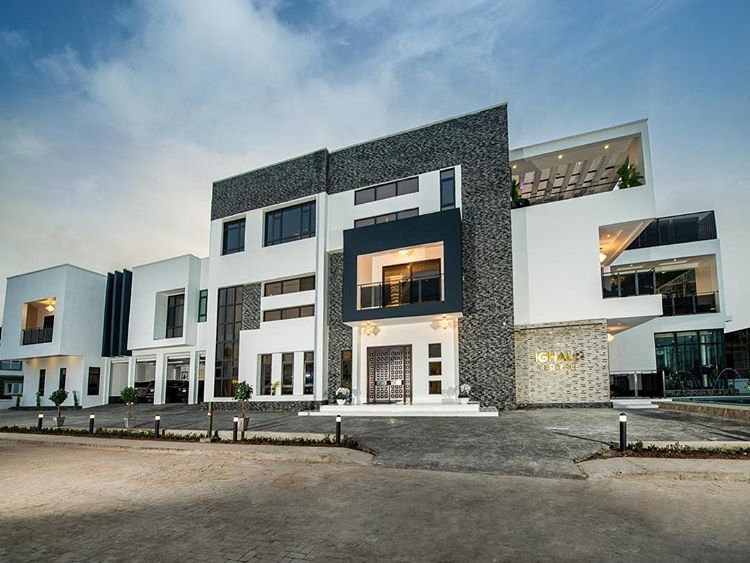 See Mansion: Inside Odion Jude Ighalo's House In Lagos
