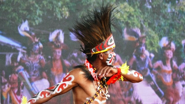 TARI MAMBRI PAPUA