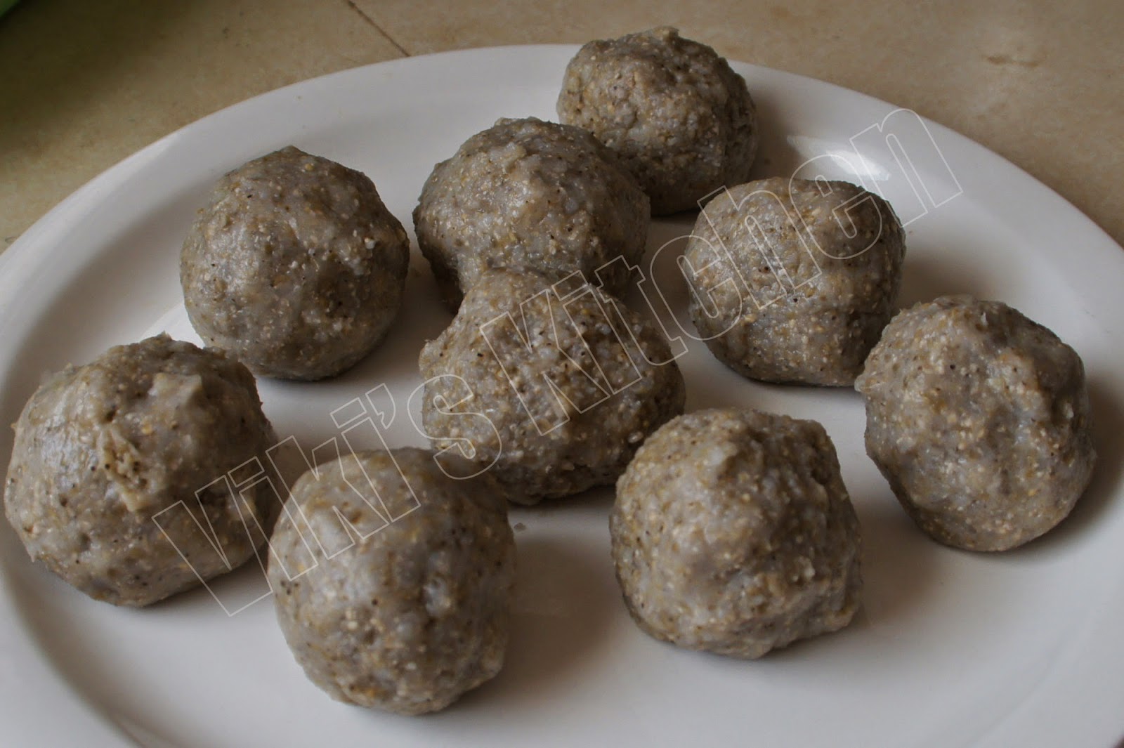 Viki 's Kitchen: Kambu koozh