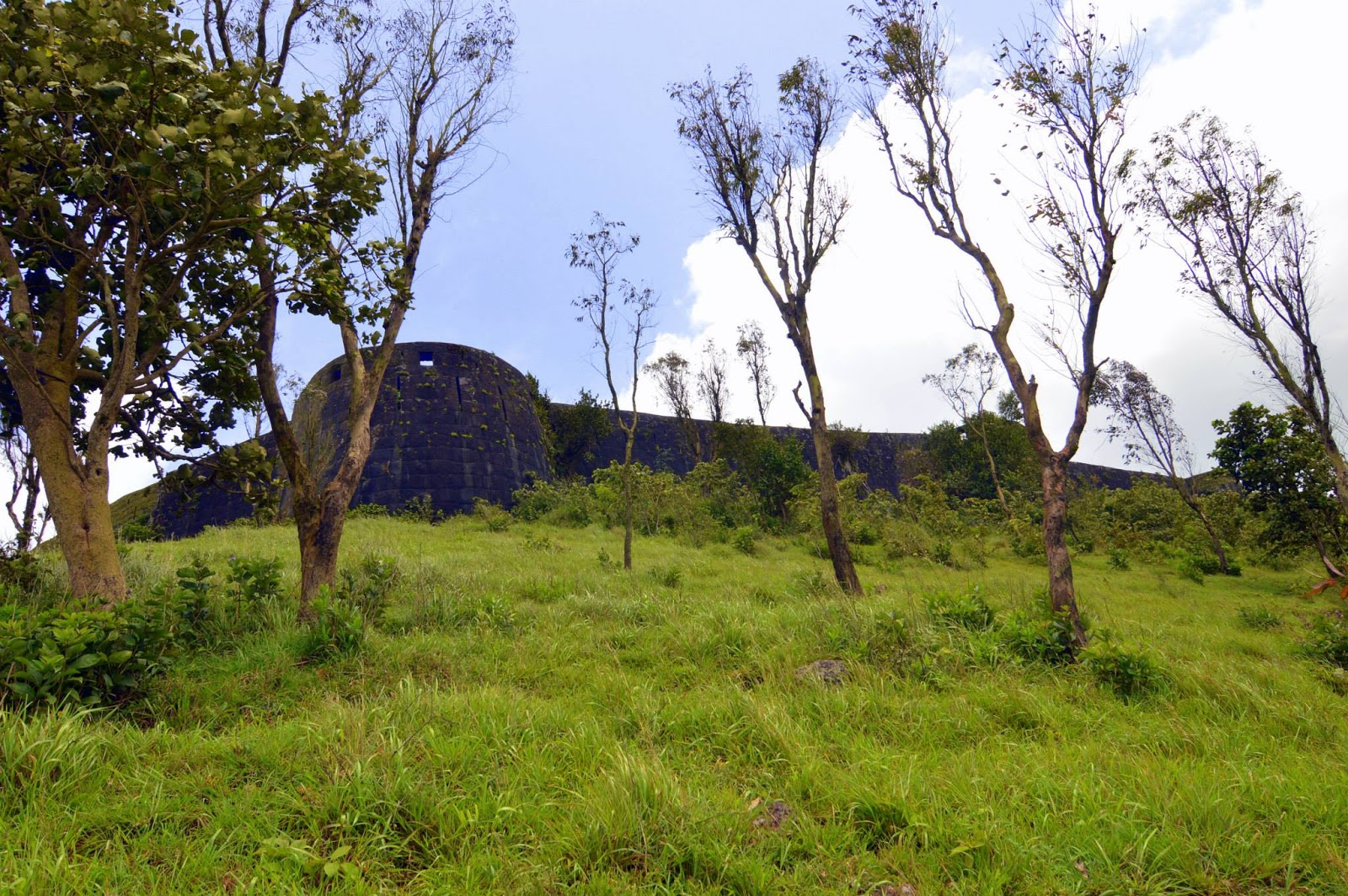 Kavlesad, Mahadevghad, Hiranyakeshi and Rajhunsgad Fort Trip