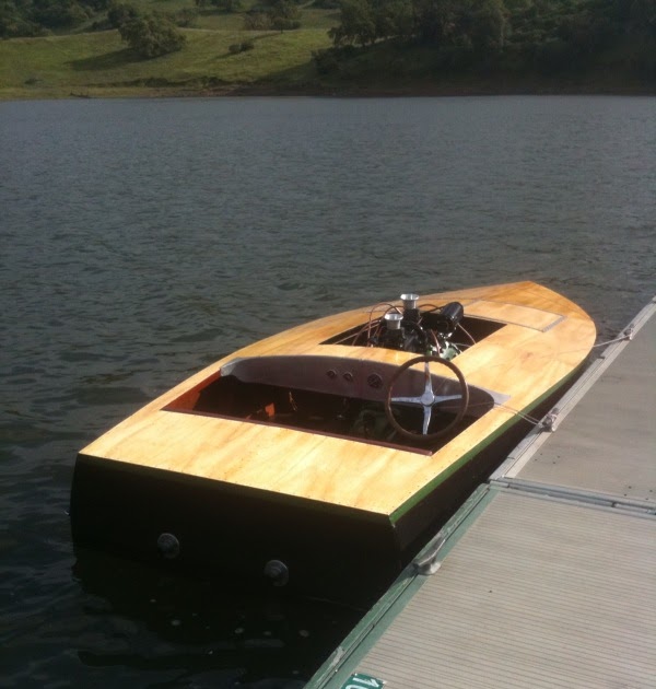 Crackerbox Racing Boats: Cracker Box -- flathead motor