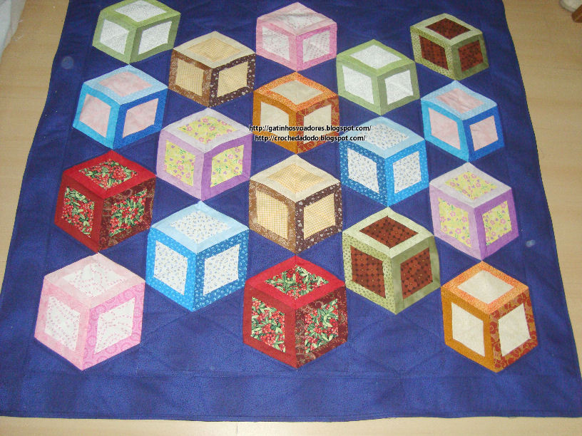 Croché da Dodo: Cubos em patchwork