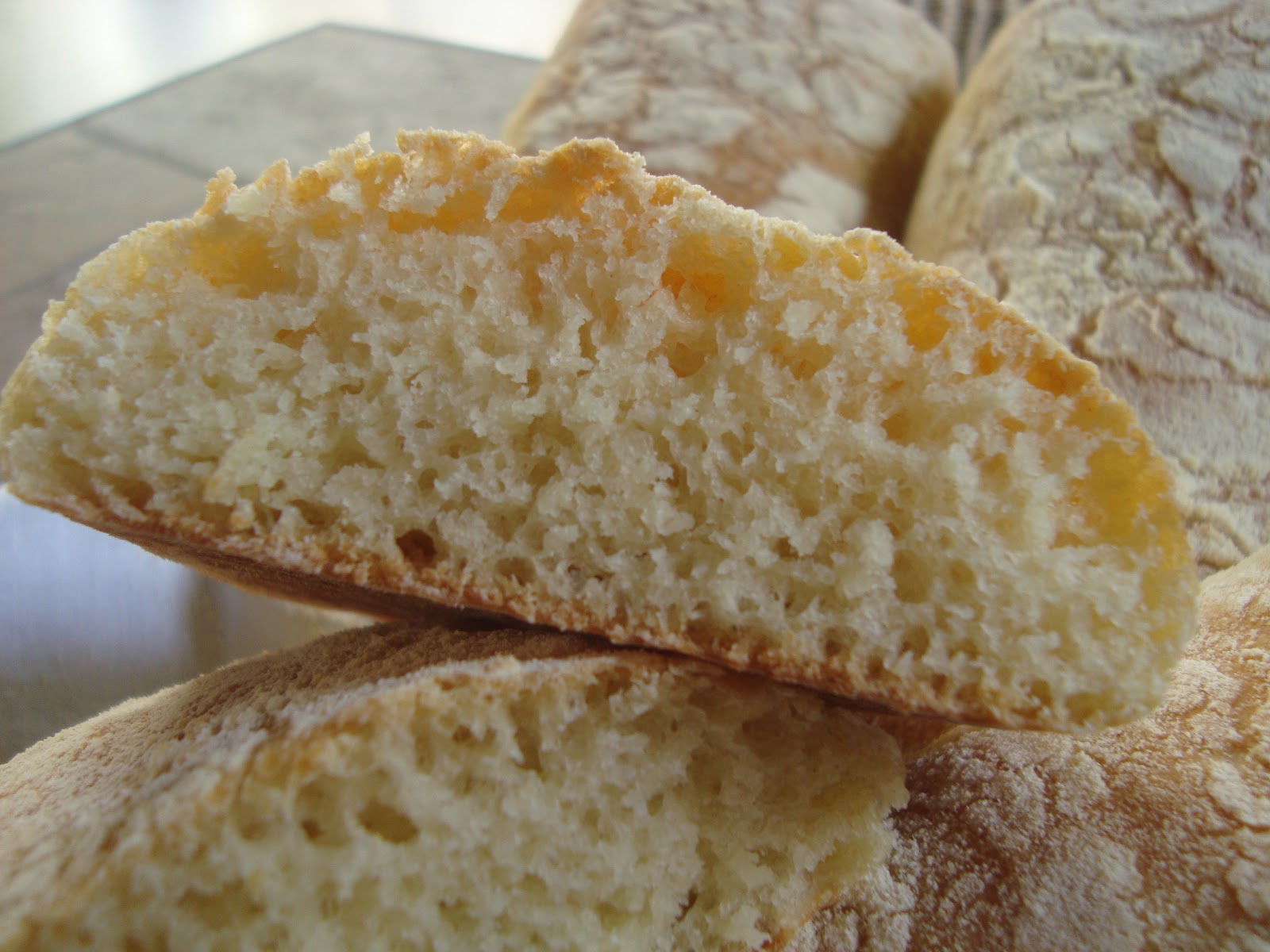 Ciabatte di semola rimacinata da cenerentola in cucina su Akkiapparicette